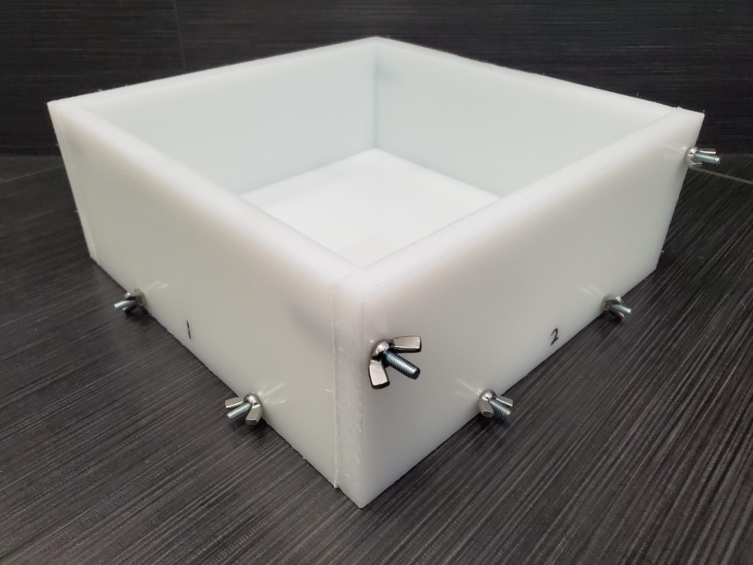 9×9 HDPE Resin Mold – Moldi