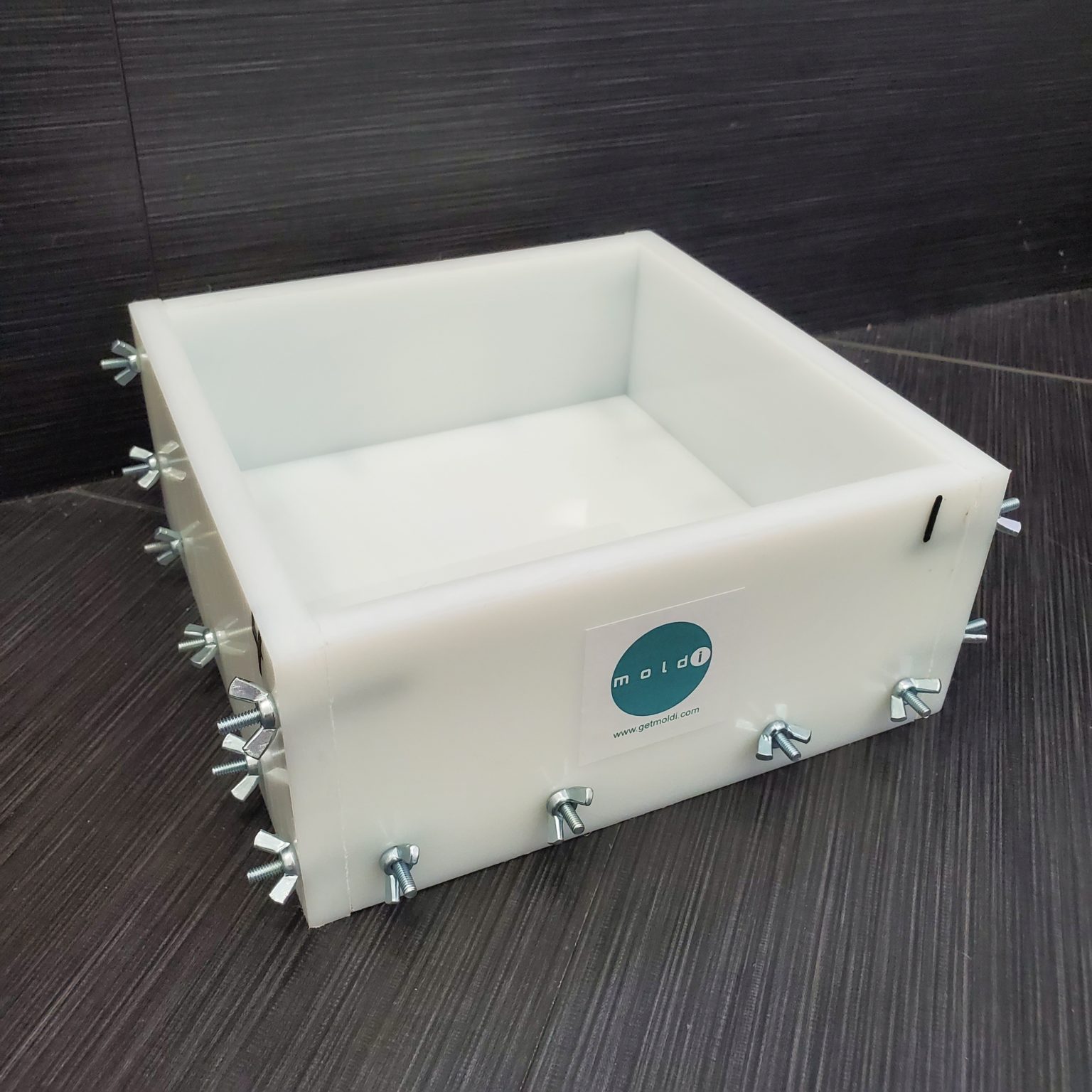 8×8 HDPE Resin Mold - Moldi